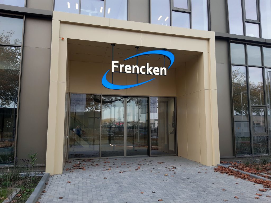 Project Frencken Mechatronics | Benelux Sign Systems