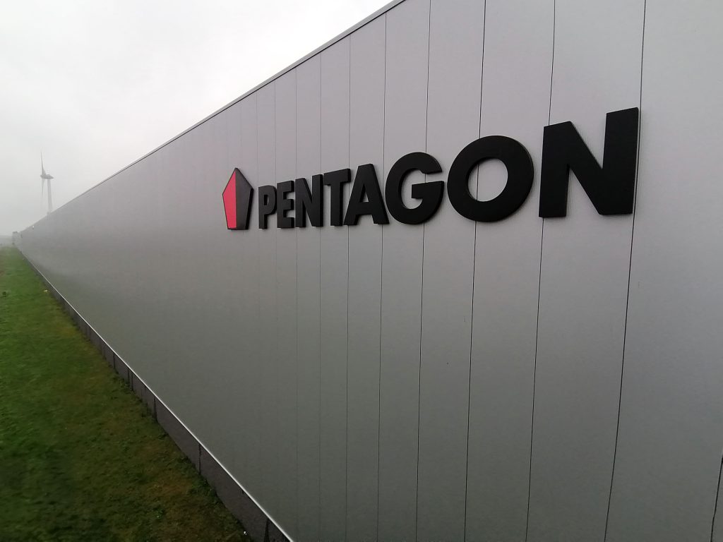 Project Pentagon | Benelux Sign Systems